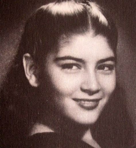 Irma Dorantes Biografia