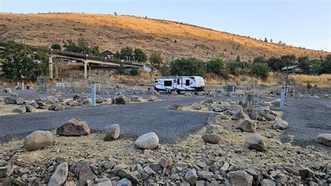Book Full Hookup Rv Park In Maupin Or Imperial River Company