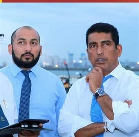 ජොනි සමග දොඩන්ගස්ලන්ද අපි