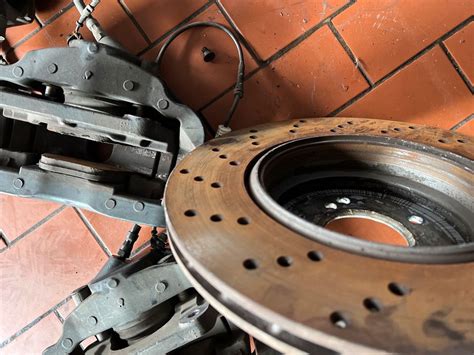 Bmw E90 E92 E93 M3 Bremsanlage Bremsscheiben Bremssattel V8 S65 In