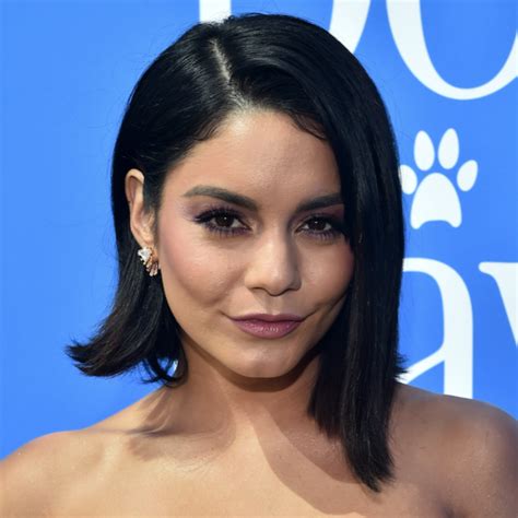 Vanessa Hudgens Im Bohème Stil