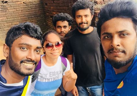 When In Sri Lanka Sigiriya Lion Rock Shelly Viajera Travel