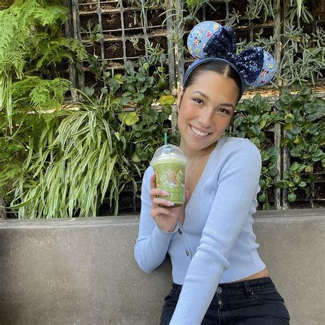 Isabella Perezs Postlemon8