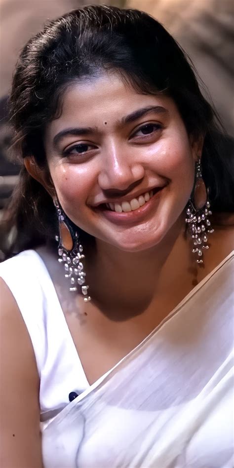 Pin By Akshaya On Sai Pallavi Beautiful Girl Body Actress Without
