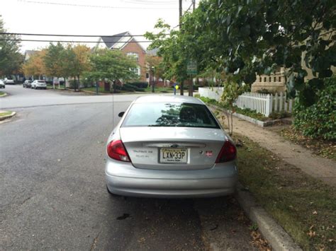2000 Ford Taurus Se Silver Sedan