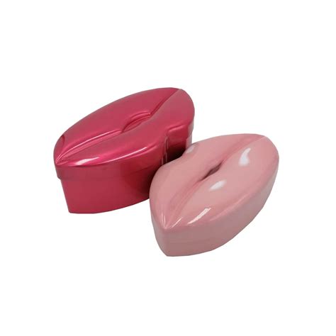 Fashionable Sex Custom Lip Shape Cosmetic Gift Packaging Boxes Lipstick Tin Box Metal Tin Box