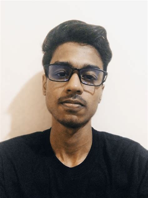 hasindu nagolla medium