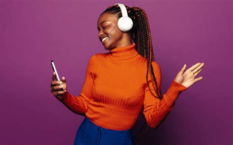 How To Get Your Music On Spotify Playlists Berklee Online Take Note