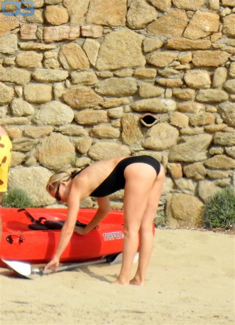 Kate Hudson Nude Pictures Onlyfans Leaks Playboy Photos Sex Scene Uncensored