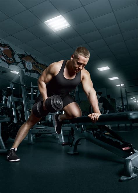 Фитнес фото в 2024 г Фотографии фитнеса Тренажерные залы Фотографии тренировок