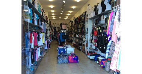 Спипаха фалшиви дрехи и чанти за 4 млн лева при акции в Бургас и Варна