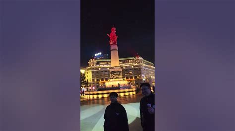 자동차중고부품쇼핑몰 그린파트 Greenpart 운영사 대표가 가본 중국 하얼빈 홍수방지기념탑의 레이저 불빛 야경 멋있어요 하얼빈홍수방지기념탑 자동차중고부품 전기차