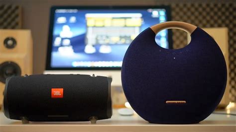 JBL Xtreme 2 vs Harman Kardon Onyx Studio 5 Sound comparison - YouTube