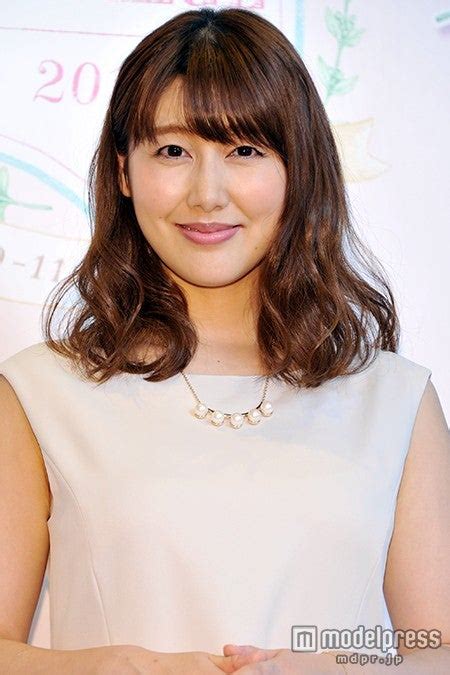 画像8 16 安めぐみ、9歳長女・5ヶ月次女とのプライベートショット公開 “バックハグ”にも反響「素敵」「娘さん大きくなってる」 モデルプレス