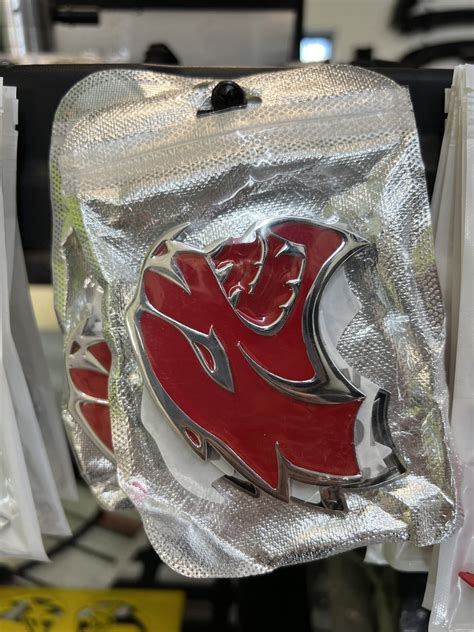Red And Chrome Hellcat Emblem Pep11customz