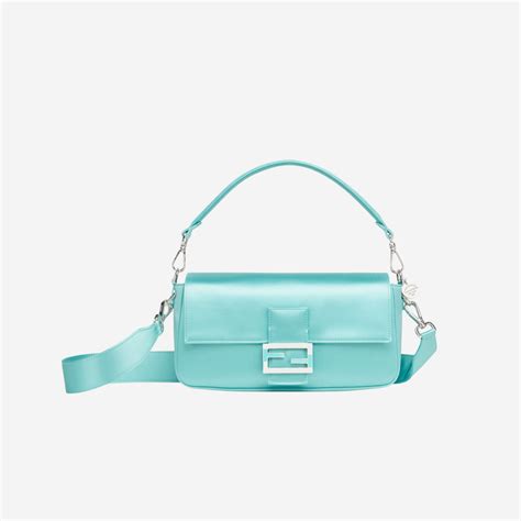 펜디 X 티파니 앤 코 실크 미디움 바게트백 라이트 블루 Fendi Kream