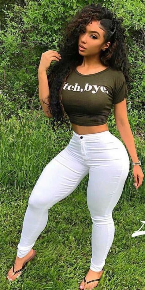 Pin By Maria Santos On Tight Jeans Tight Pants Tight Shorts Curves Clothing High Waisted