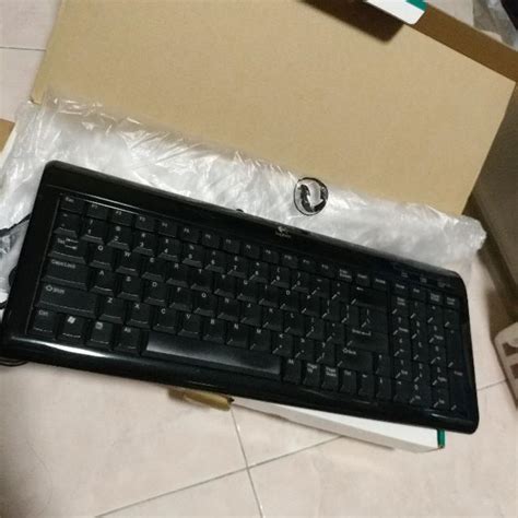 Logitech Ultra Flat Compact Keyboard Usb Computers And Tech Parts And Accessories Computer