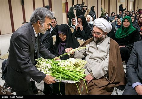 بازدید معاون وزیر آموزش و پرورش از دبیرستان ارامنه ماری مانوکیان عکس