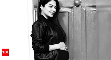 Neeru Bajwa Feels Blessed To Be Working During Pregnancy Wraps Beautiful Billo Shoot