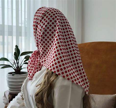 تا حالا روسری خال خالی به این قشنگی دیده بودی؟ مدل های خفن ۱۴۰۲ ماگرتا