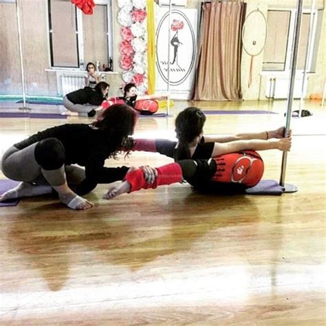 „გამოიძახეთ ეგზორცისტი“ წარმოუდგენლად მოქნილი გოგოების 15 ფოტო რომელიც ცოტა გვაშინებს