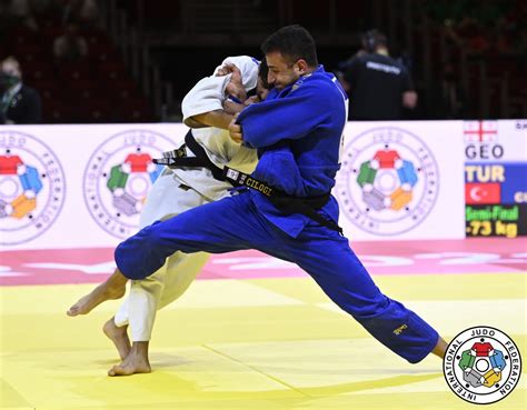 ლაშა შავდათუაშვილი მსოფლიოს ჩემპიონობისთვის იბრძოლებს