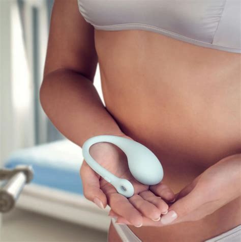 LBB Crew Reviews 6 Smart Sex Toys From IMbesharam