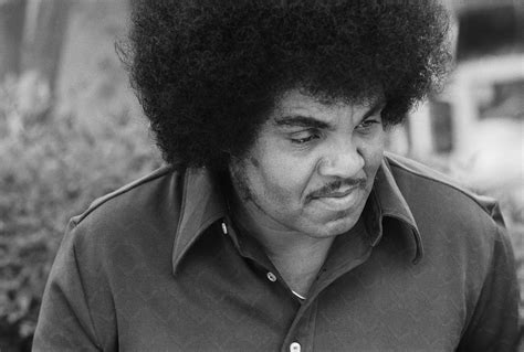 The Twisted Legacy Of The Stage Dad Joe Jackson The New Yorker