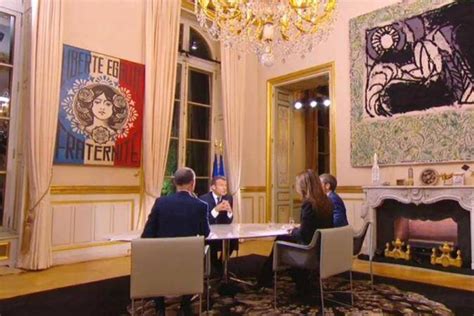 Avec Quoi Emmanuel Macron A T Il Décoré Son Bureau De Lelysée