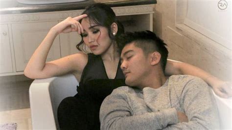 Foto Bareng Boy William di Toilet, Pose Ayu Ting Ting Jadi Sorotan ...