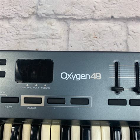 M Audio Oxygen 49 Midi Keyboard Evolution Music