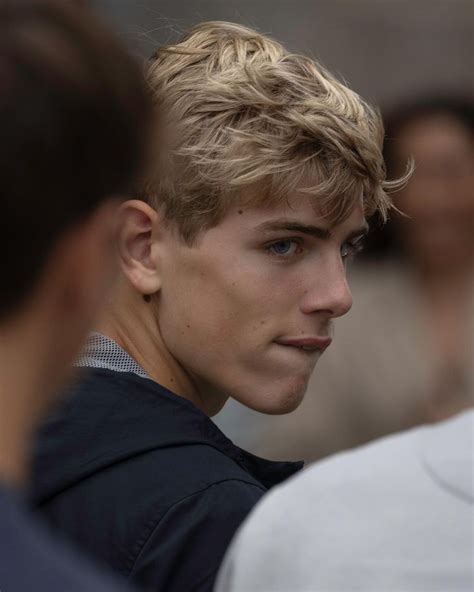Pin Di Miguel Tadeo Su Hair Nel 2025 Uomo Biondo Ragazzi Biondi