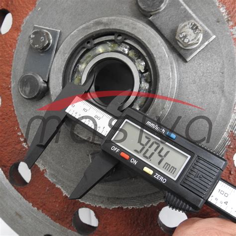 NOSAČ SATELITA SKLOP IMT DV 560 511 01 010 Masiva