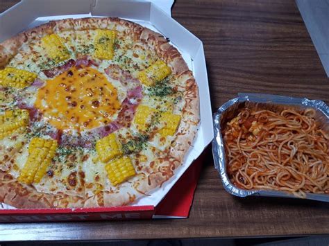 빽보이 신제품 체다콘치즈 피자