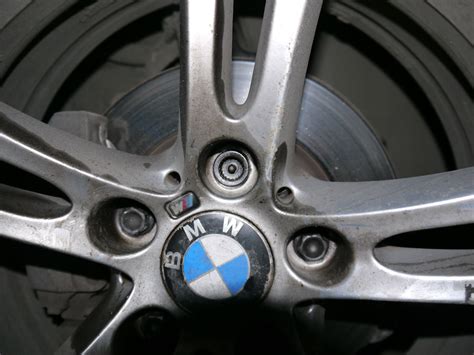 Секретка, снятие колеса bmw e90 320i — BMW 3 series (E90), 2 л, 2007 ...