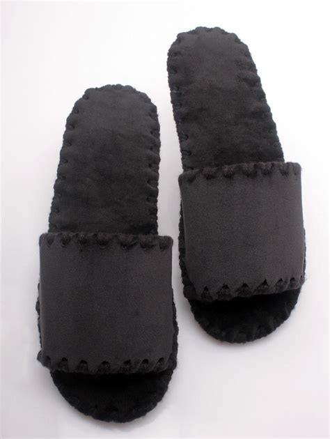 Жіночі капці