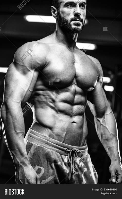 Fit Men Abs