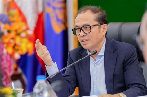 Msjtv News ឧបនាយករដ្ឋមន្ត្រីប្រចាំការ វង្សី វិស្សុត បន្តដឹកនាំកិច្ចប្រជុំពិនិត្យ និងពិភាក្សា