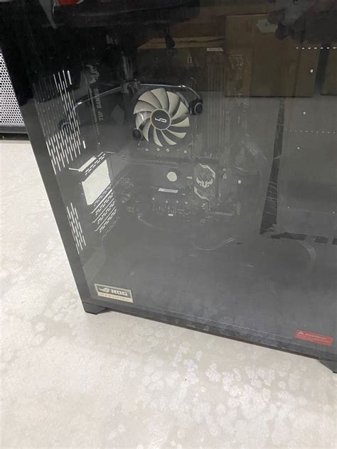 Lian Li Casing Tempered Glass Just Used For Testing Computers And Tech