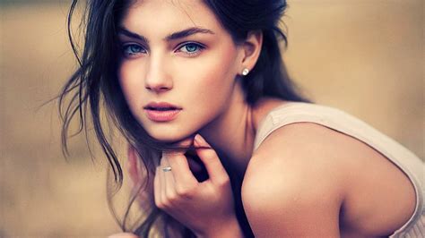 Girl Hd Wallpapers Top Free Girl Hd Backgrounds Wallpaperaccess