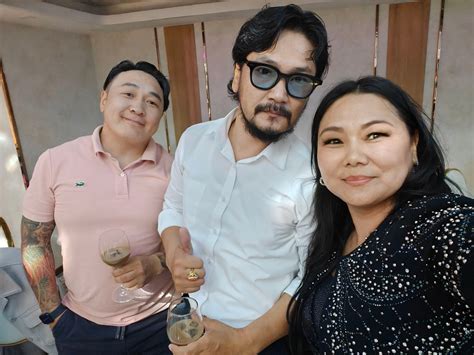 Төмөрсүхийн Лхагвадулам Added A Төмөрсүхийн Лхагвадулам