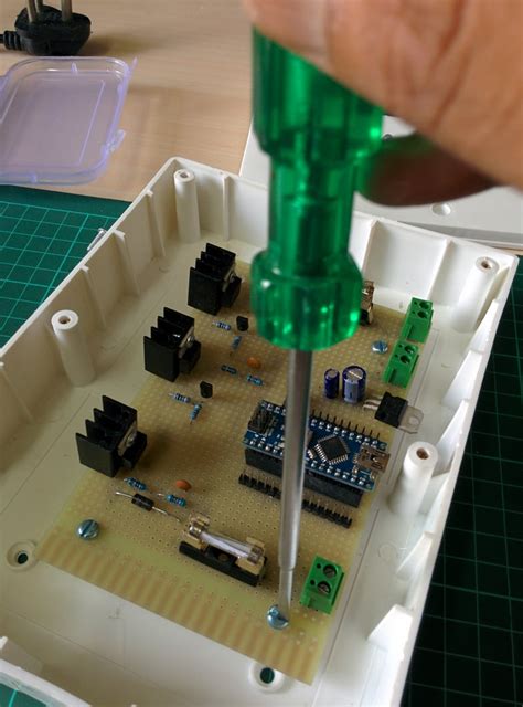 Arduino Solar Charge Controller Version 20 26 Steps With
