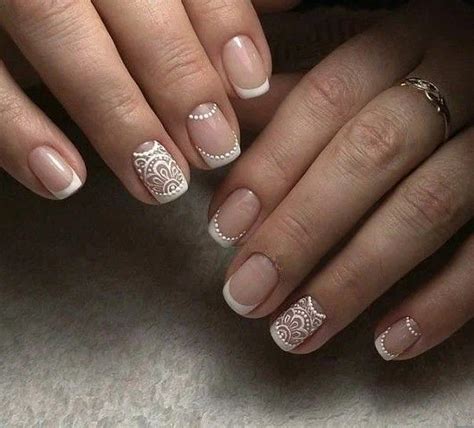 Модні та ефектні ідеї французького манікюру на літо 2023 Читайте на Ukr Net