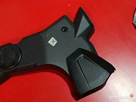 kAWASAKI Z 125 Z125 ZAŚLEPKA RAMY PRAWA OSŁONA WAHACZA Wrocław ...