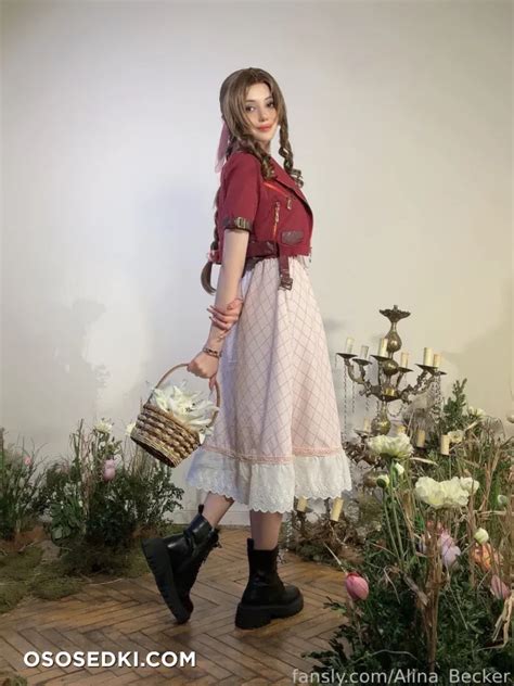 モデル Alina Becker Alinabecker、aerith Gainsborough のコスプレ、final