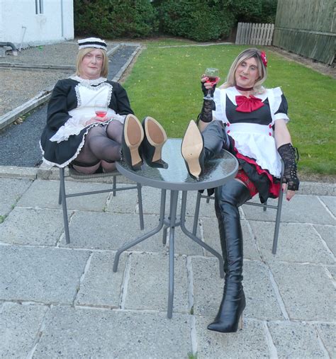 P1060344 A Right Pair Of Au Pairs Debbie Dolittle Flickr