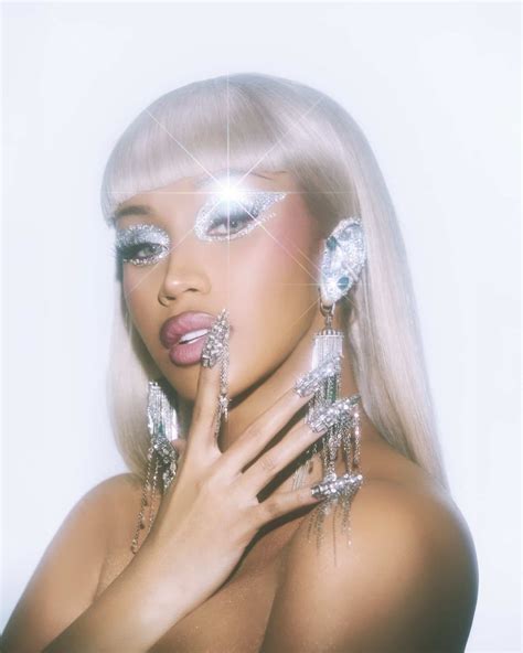 Cardi B I Cant Perform Like Beyonce Teases Am I The Drama Tour