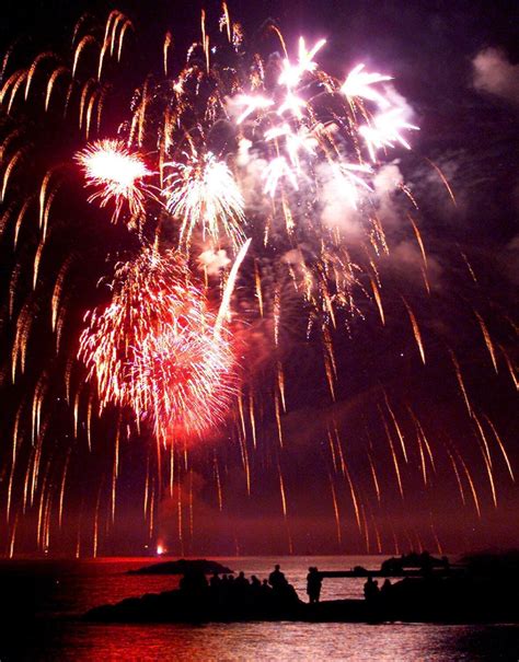 Fireworks And Festivities Heres Your Guide To Canada Day Celebrations