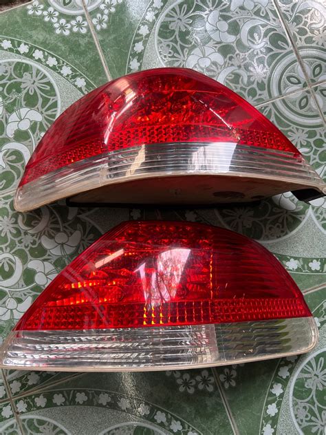 ไฟท้าย Bmw E66 มือสองสีขาวแดง แท้ถอดl R Th